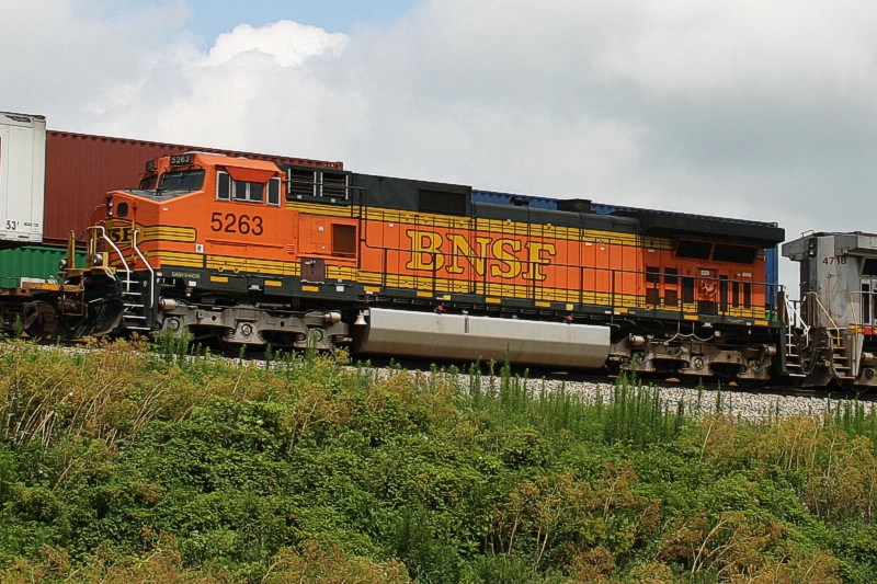 BNSF 5263